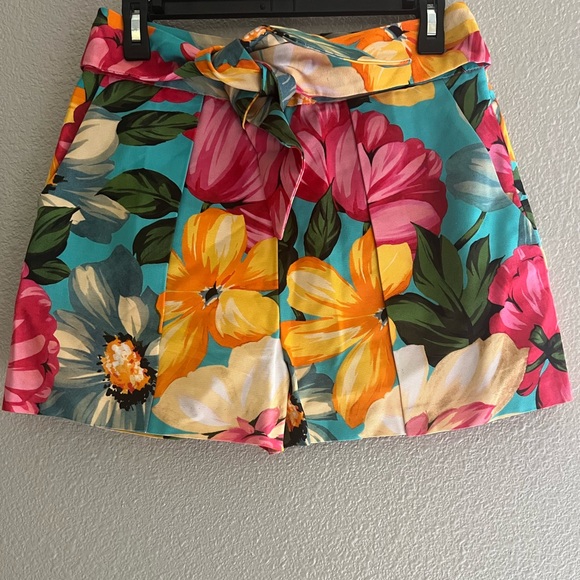 Milly | Shorts | Milly Pleated Floral Shorts | Poshmark